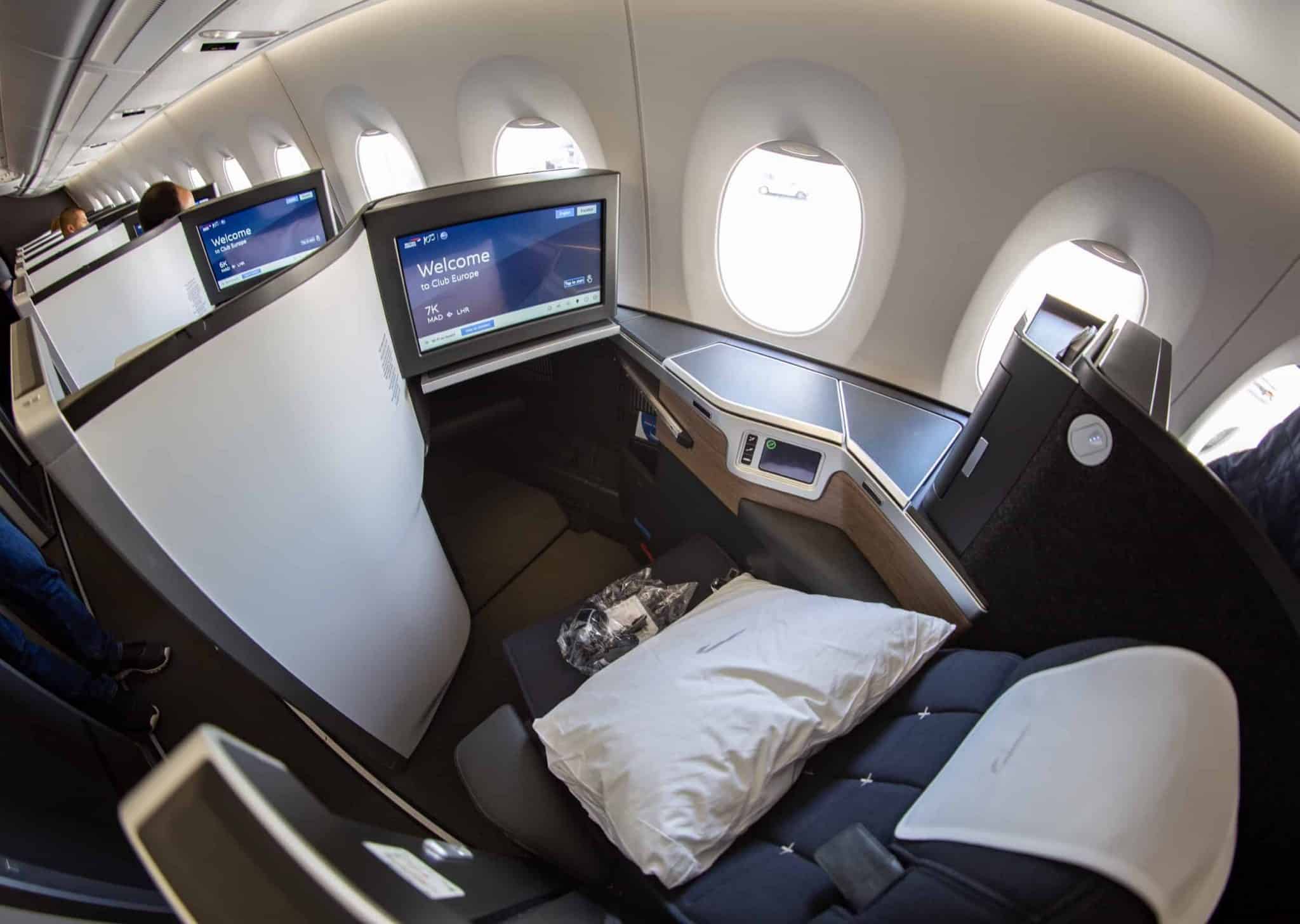 Neue Kabine: British Airways will bis 2026 alle Airbus A380 mit Club ...