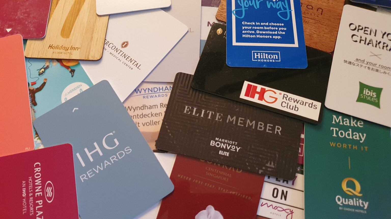 Hilton, IHG & Co: Auf diese Hotel-Bonusprogramme setzt das Travel-Dealz ...