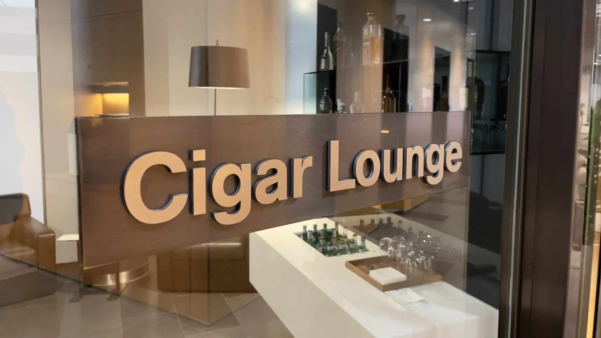 Mady gio body paint you could say I'm master of all things