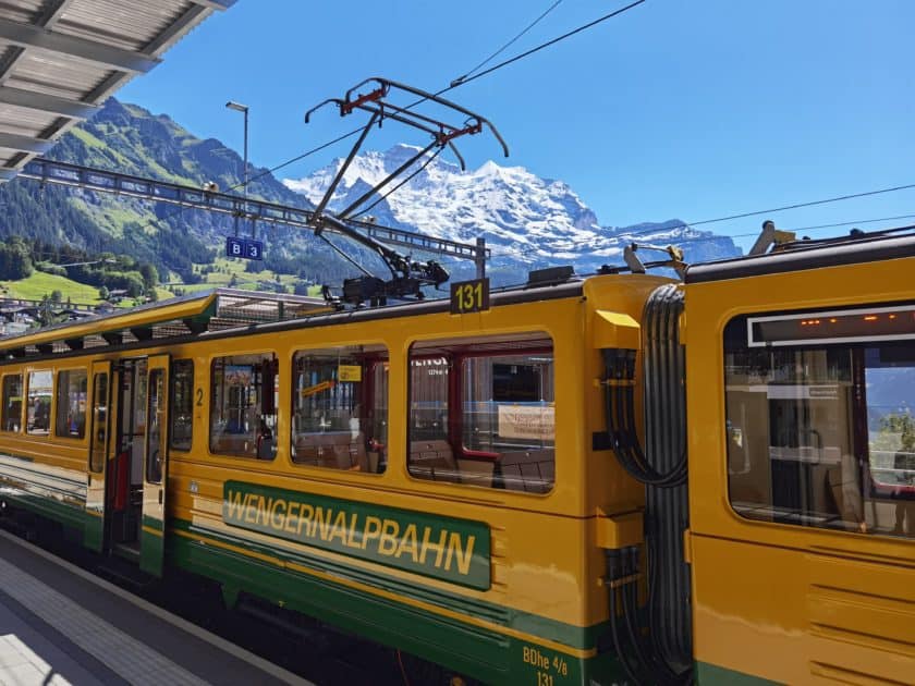 Schweiz: Bahn-Tageskarte für 2 Personen zum Preis von 78 CHF / 84€ (mit ...