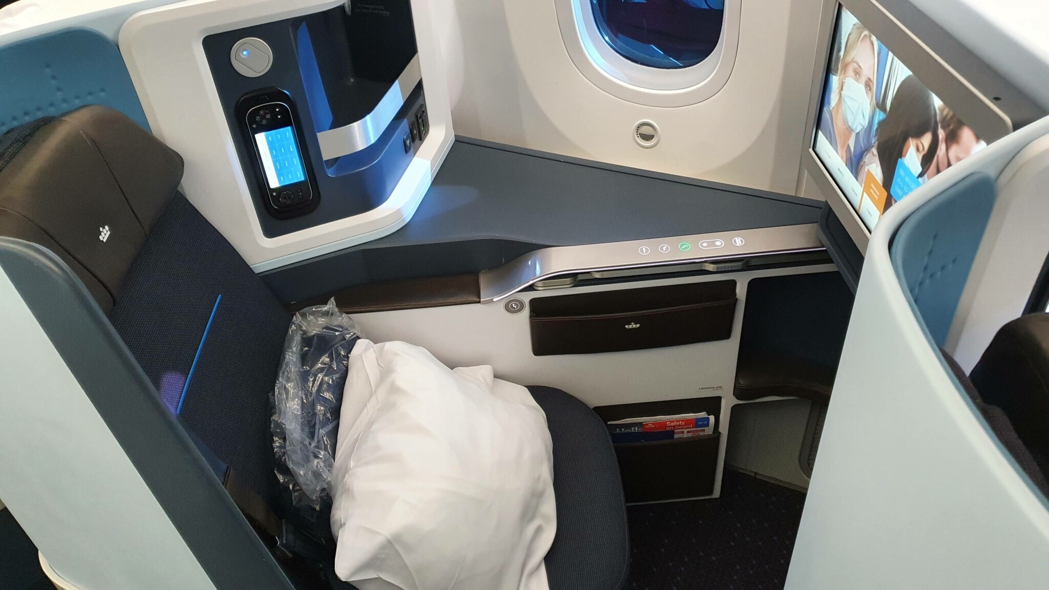 Bewertung der KLM Premium Comfort Class - die neueste Premium Economy ...