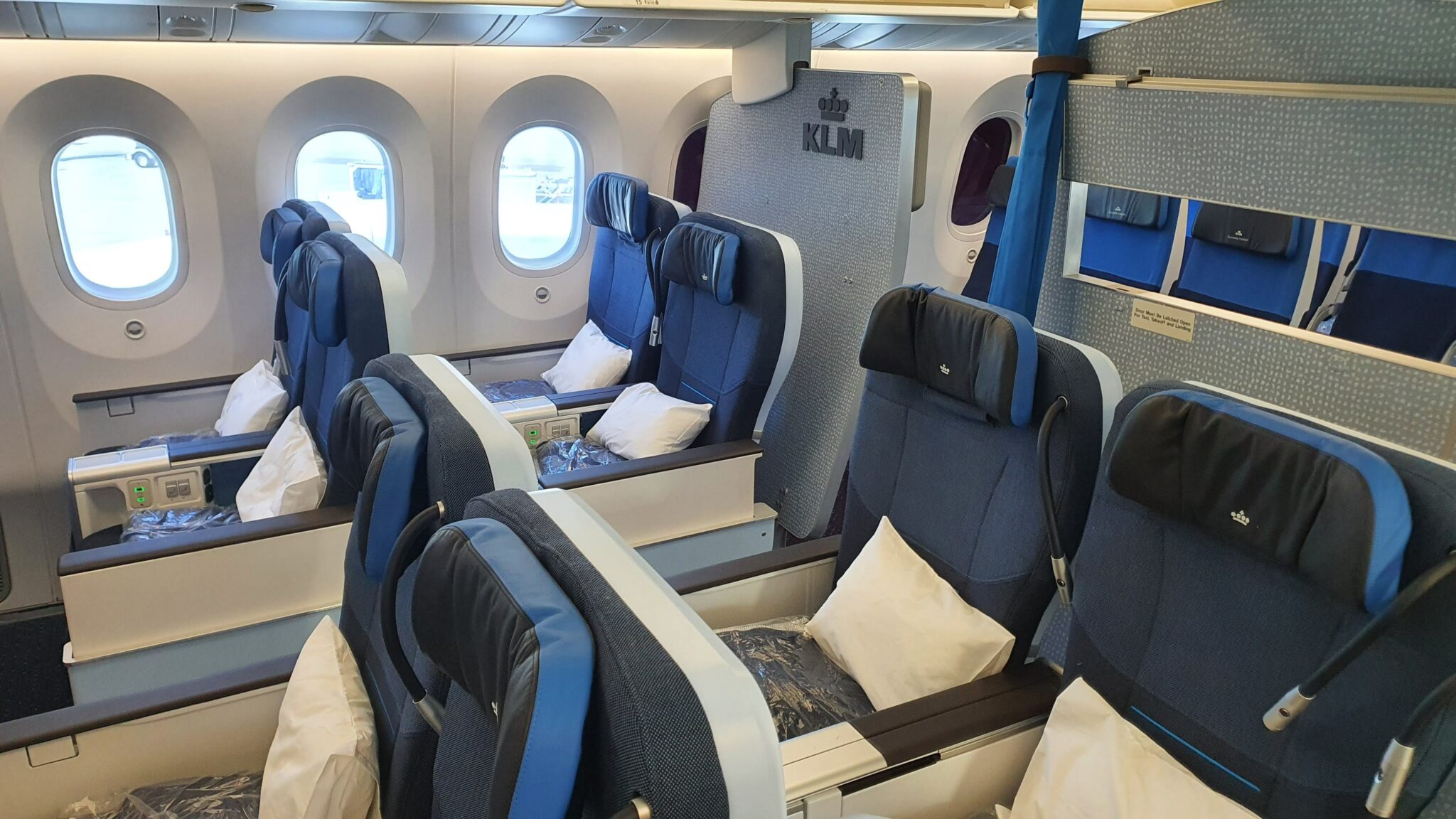 Bewertung der KLM Premium Comfort Class - die neueste Premium Economy ...